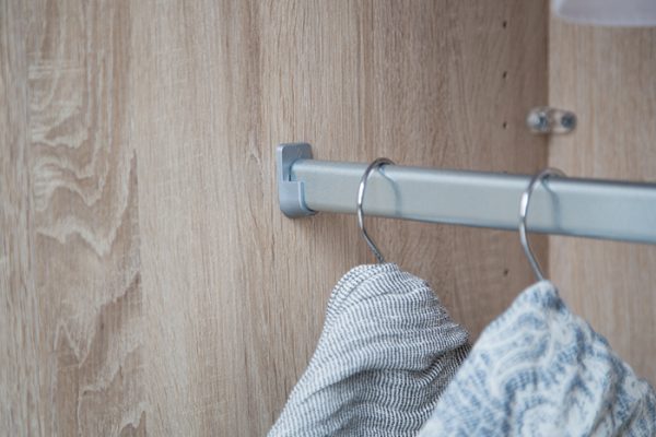 Walk-In Wardrobe Hanging Rail – Flexi Storage